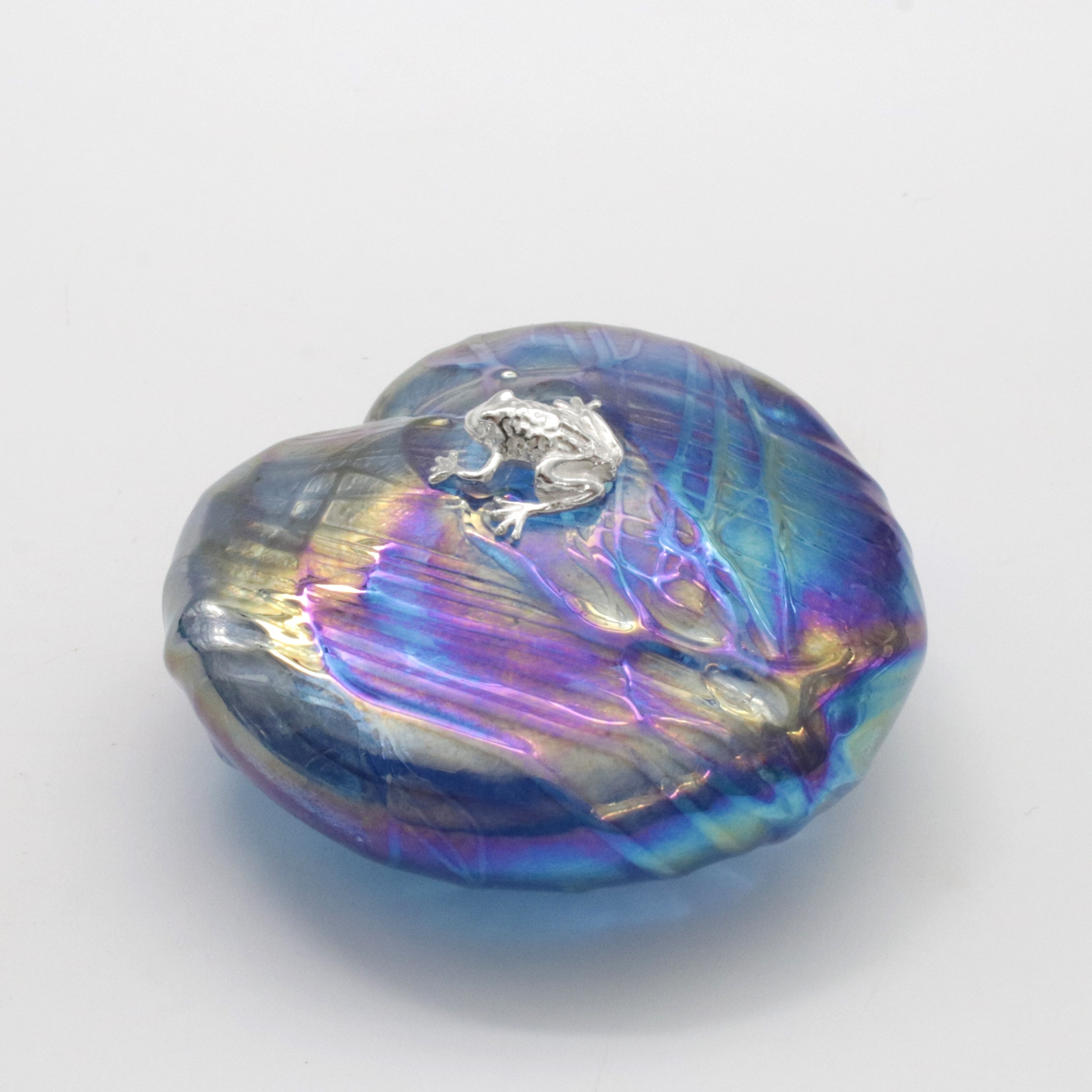 Miniature Lily Pad with Silver Frog – Ditchfield Glass